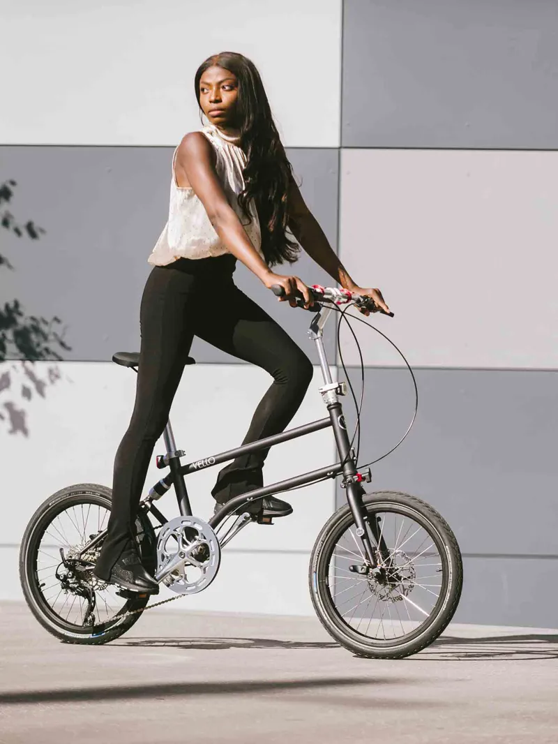 Vello-rocky-folding-bike-in-grey
